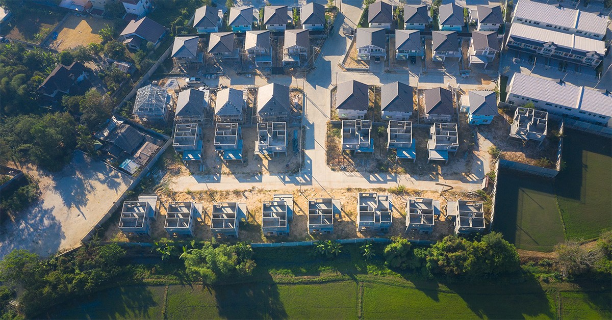 Cross-competition and bloated inventory have U.S. home builders on ...